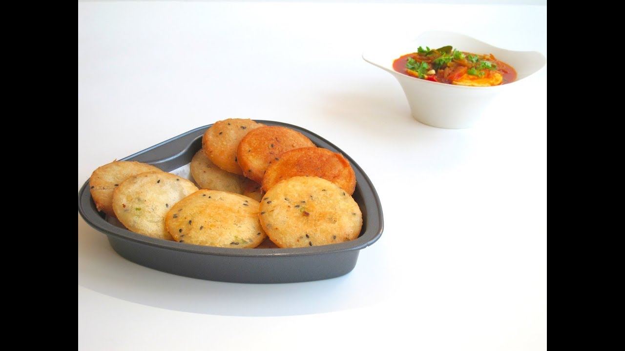 ♨Poricha Pathiri // പൊരിച്ച പത്തിരി // Malabar Snack // Recipe-36 - YouTube