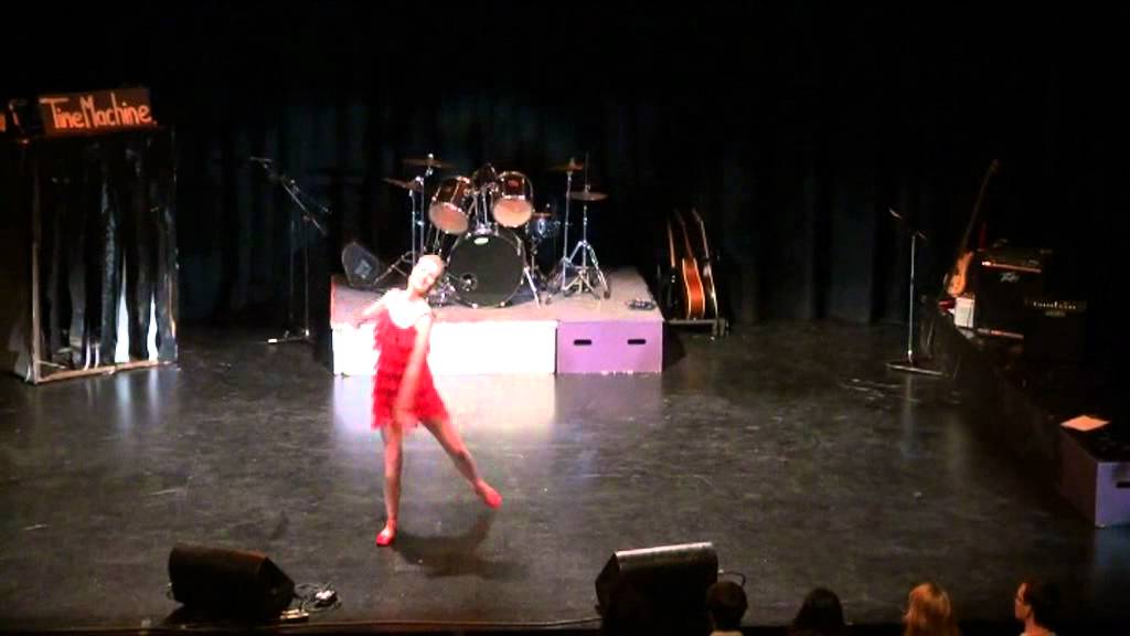Showcase 2011: Simone Cooper - Centre Stage - YouTube