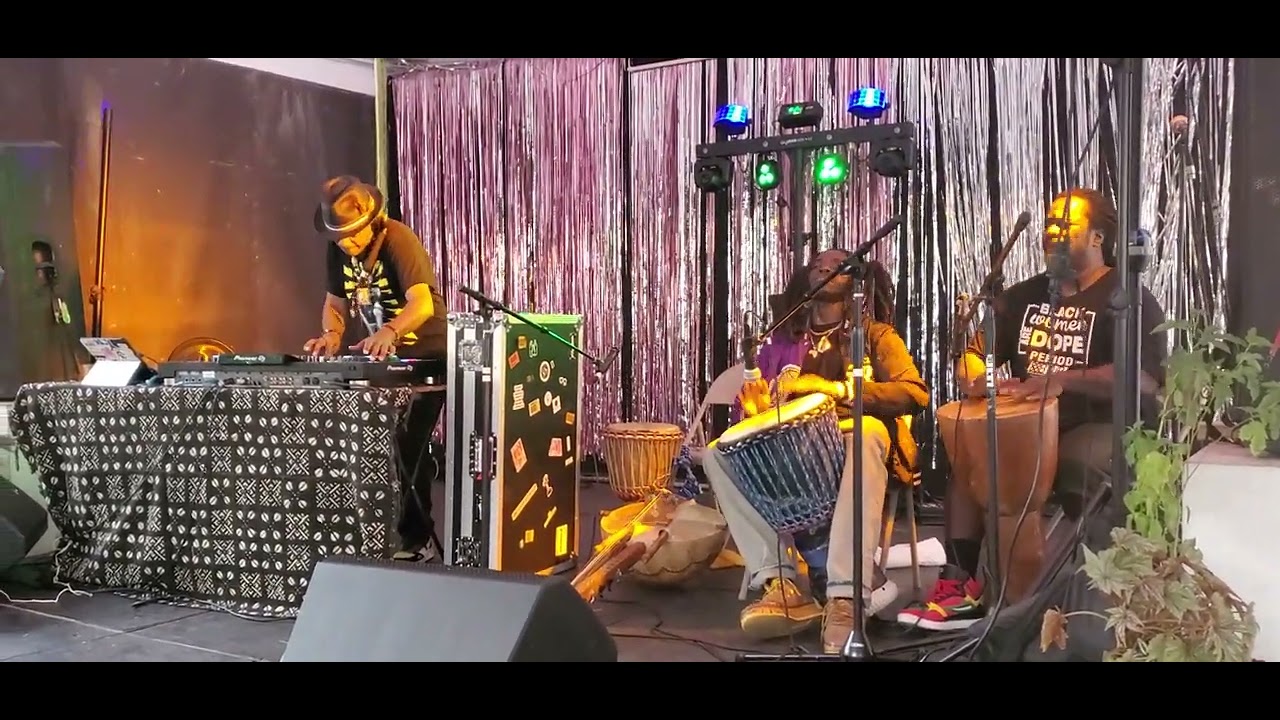 Jay Rags and friends, at "Current" artspace in Baltimore. (afrobeat[s ...