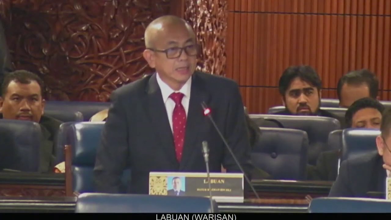 Datuk Rozman Isli dalam Persidangan Dewan Rakyat Parlimen Malaysia pada ...