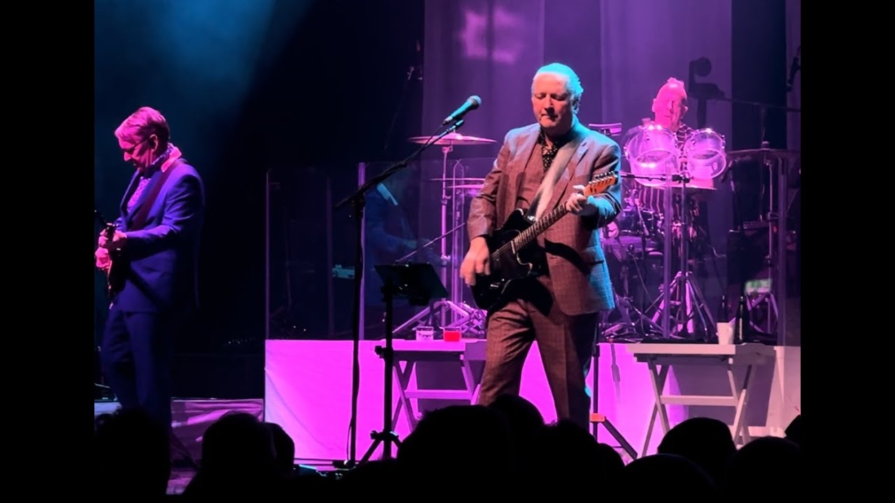 Squeeze Live in London 2022 - YouTube