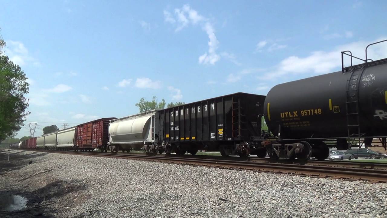 NS 2649 (EMD SD70M-2) leads the NS V17 - 27 - YouTube