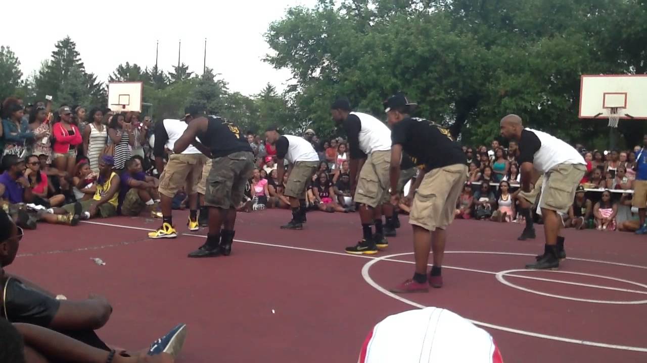 Alpha Phi Alpha Fast Stroll BGSU 2013 - YouTube