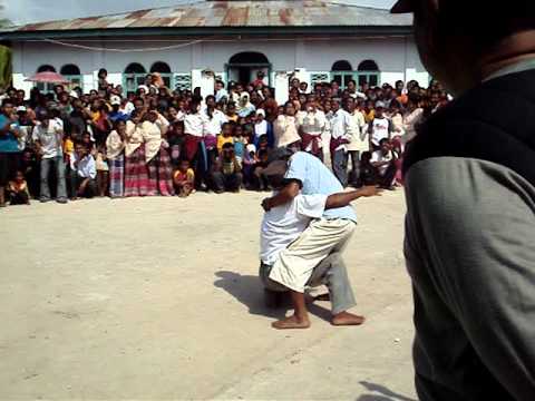 Atraksi Pangaru - YouTube