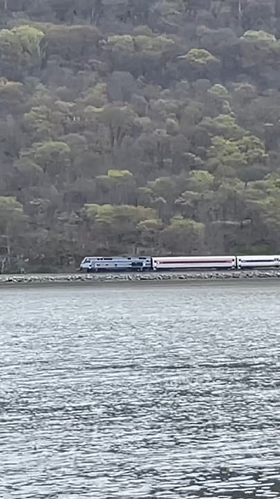 New York Central Heritage Unit Trailing on Metro-North Train Across The Hudson River! - YouTube