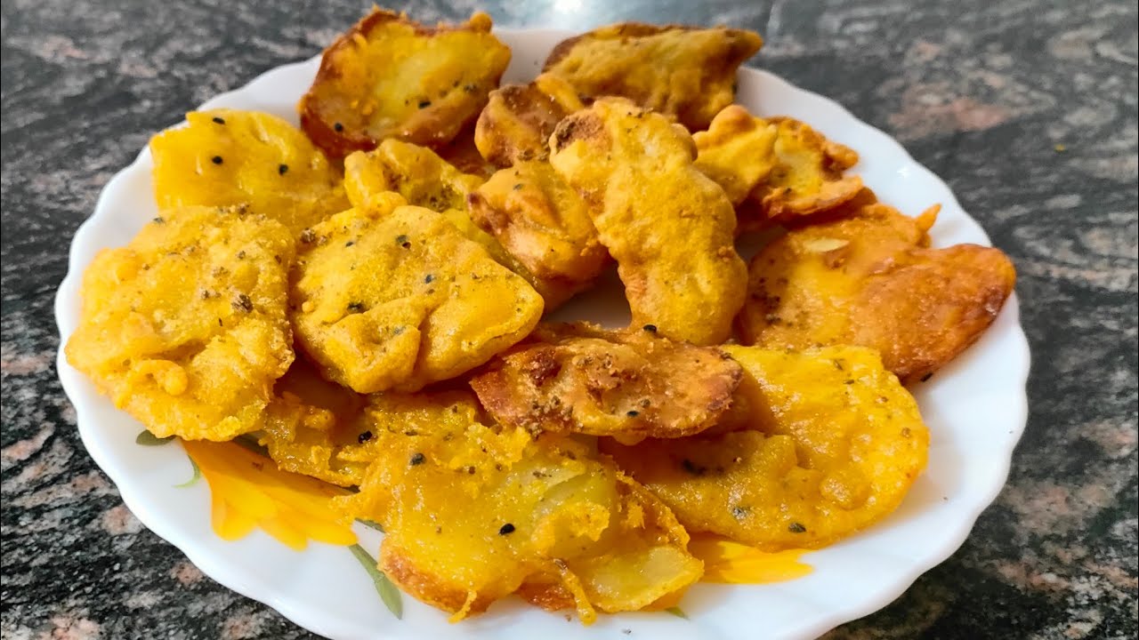 Aalu pakoda|Easy and tasty aalu pakoda recipe|potato fritters ...