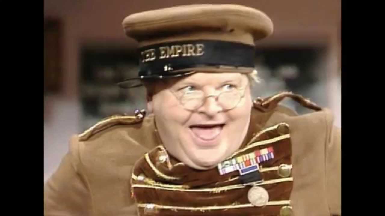 Benny Hill & Mr Bean - YouTube