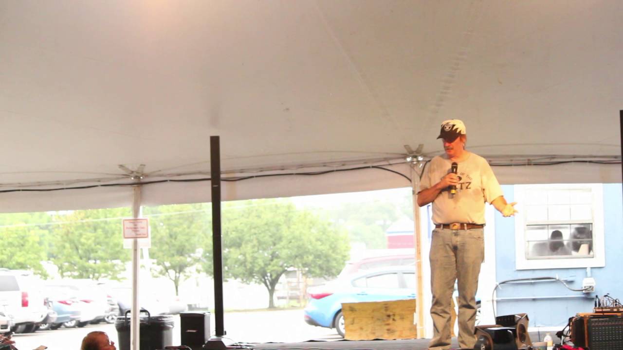 Steve Diltz thanks Danny McCorkle at Elvis Week 2016 - YouTube