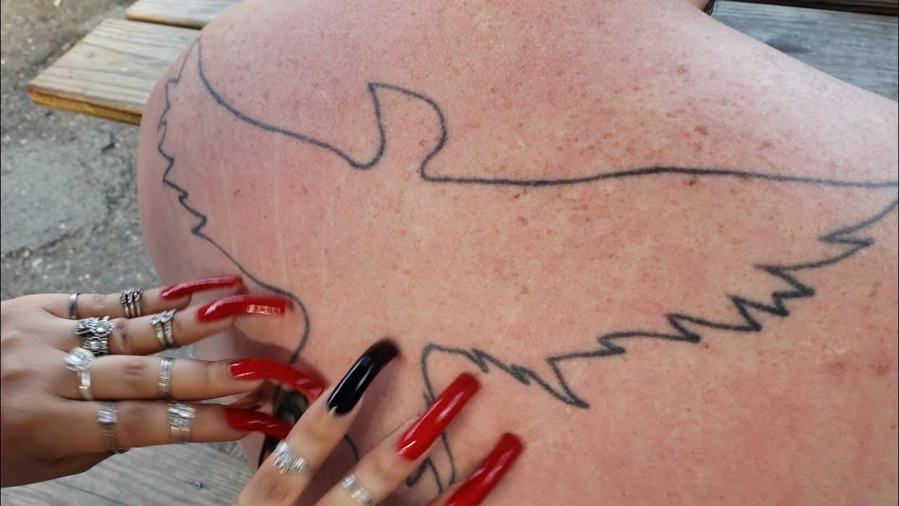 Asmr Back Scratches With One Inch Long Natural Nails Youtube