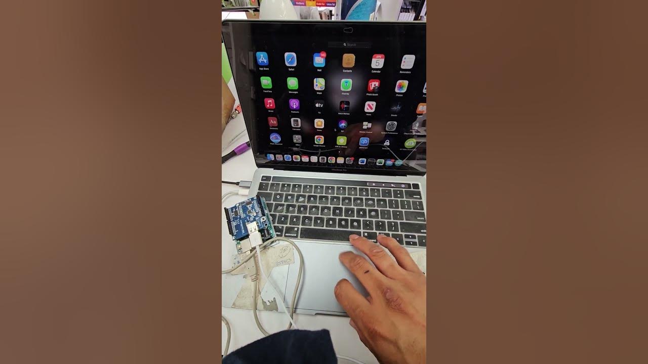 iPad 2 Bypass Arduino - YouTube