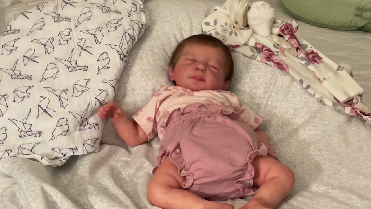 Ultra Realistic Reborn Baby Ruthie Gets a Change | Reborn Baby Roll ...