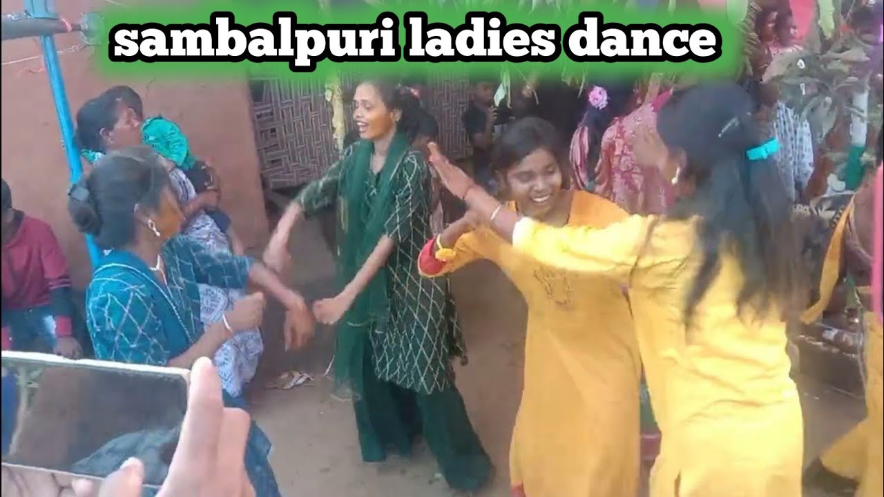 Lachaka Mani Mo jura Beni //sambalpuri marriage dance - YouTube