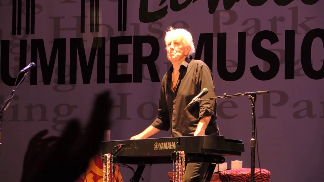 Graham Nash "Our House" - YouTube