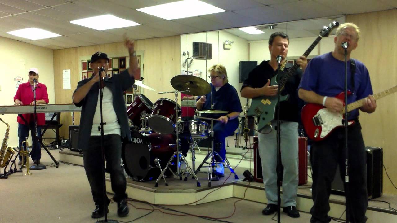 Agent 99 performs Vehicle by Ides of March - YouTube
