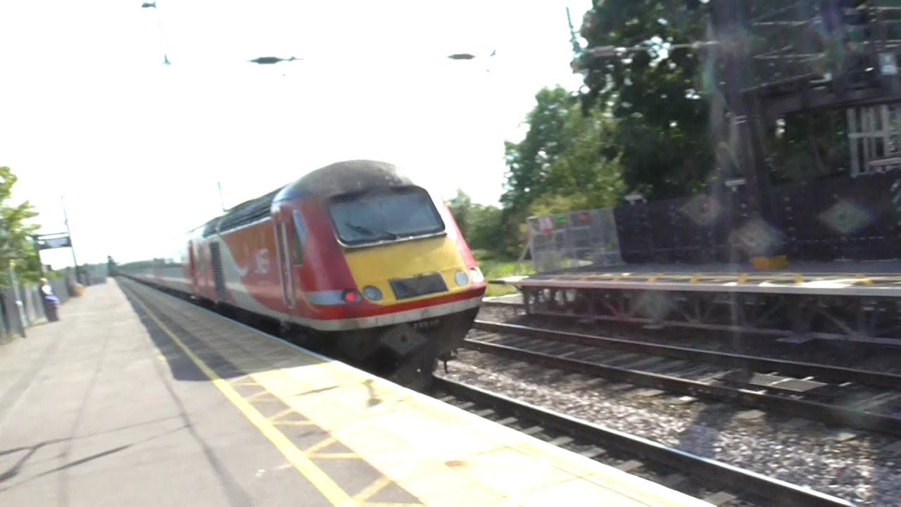 LNER Class 43 Passing Northallerton at 125MPH!! - YouTube
