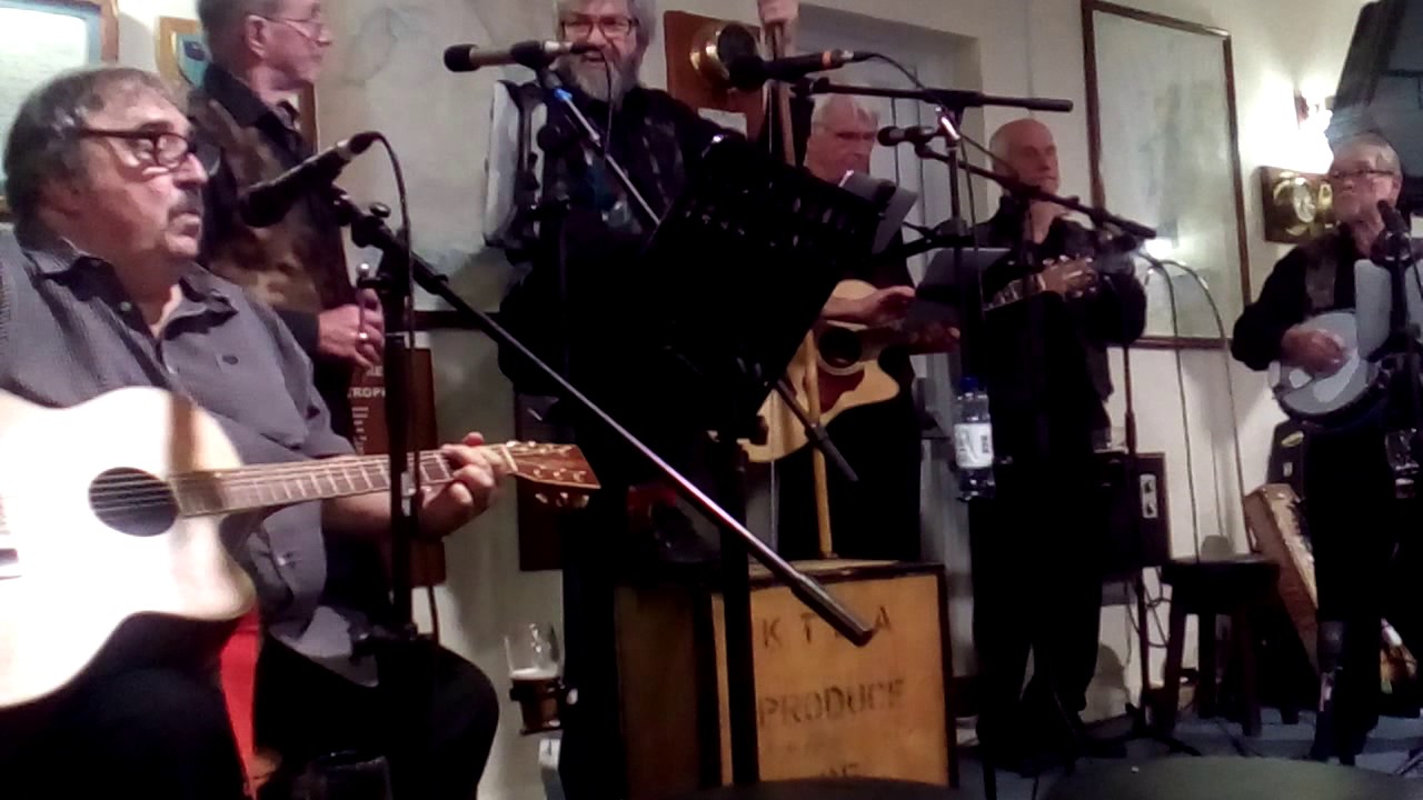 Anglesey skiffle band - YouTube