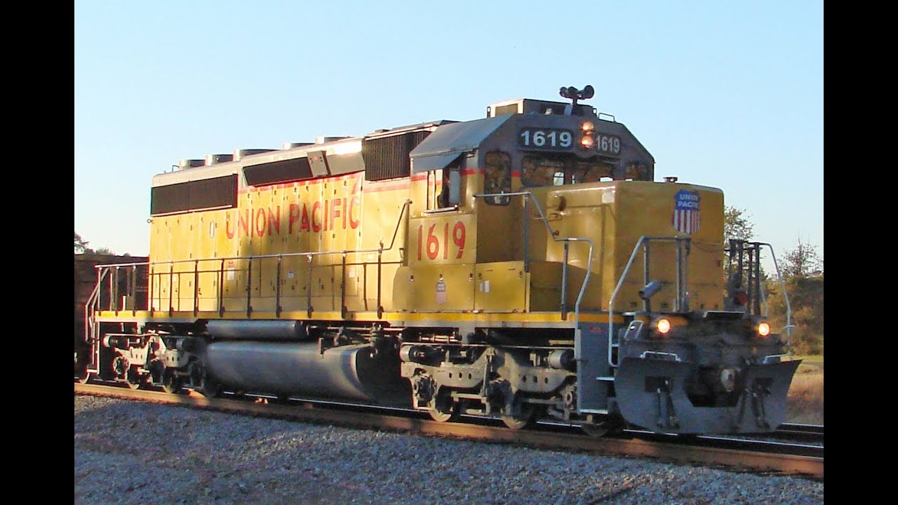 9. UP SD40-2 1619 East Nov. 17, 2012 - YouTube