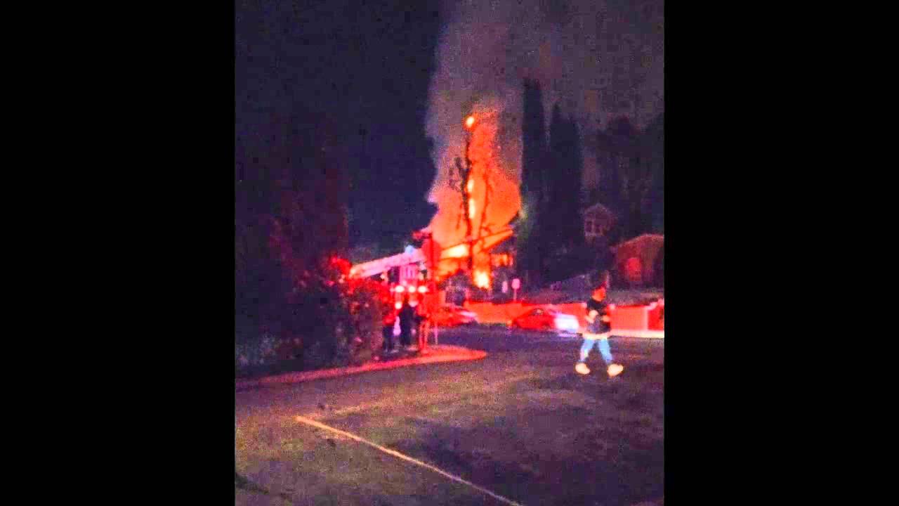 Highland Park House Fire - YouTube