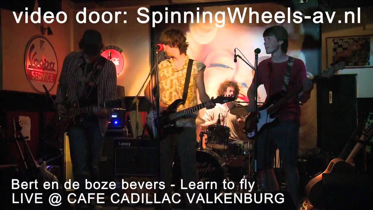 Bert en de boze bevers Learn to fly Foo Fighters - YouTube