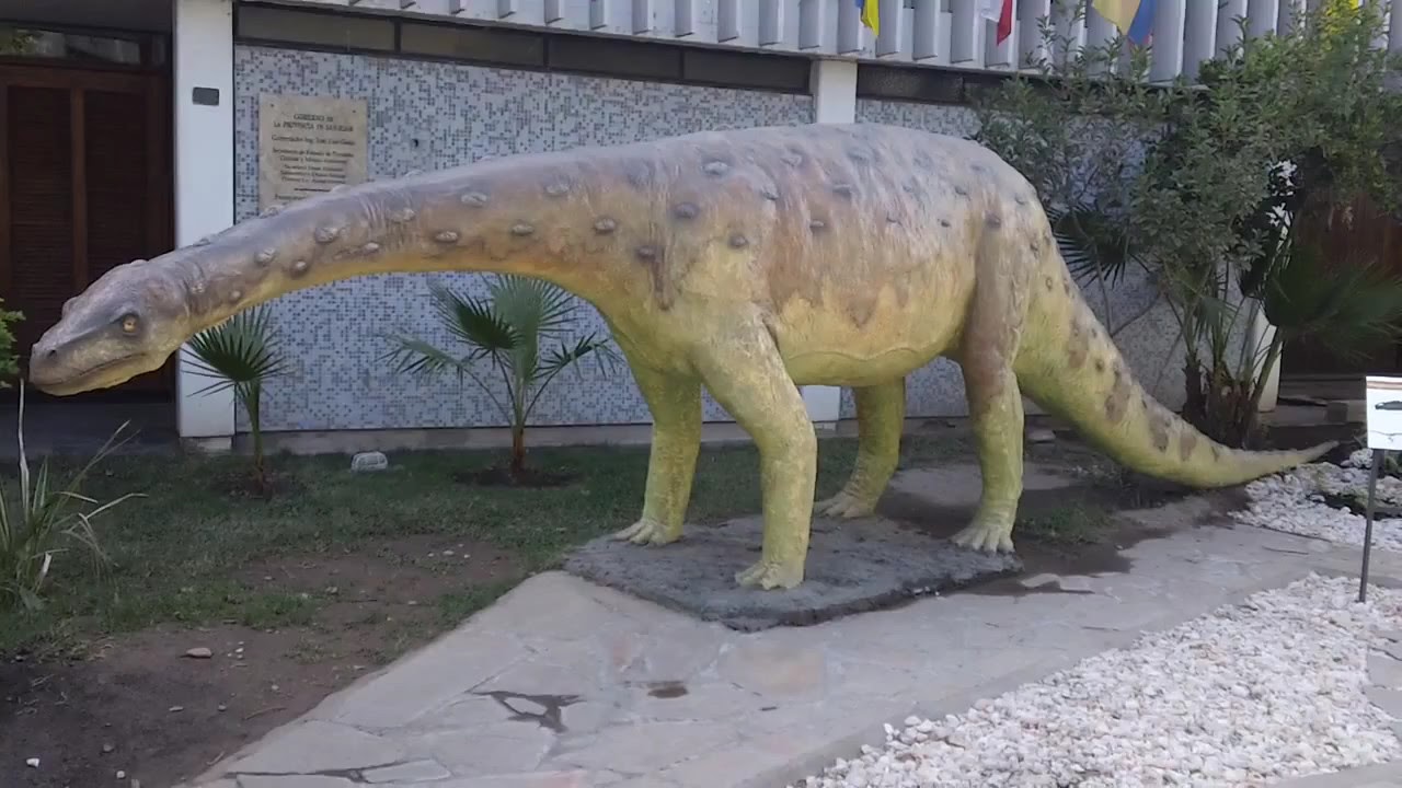 Riojasaurus Incertus San Juan Argentina - YouTube