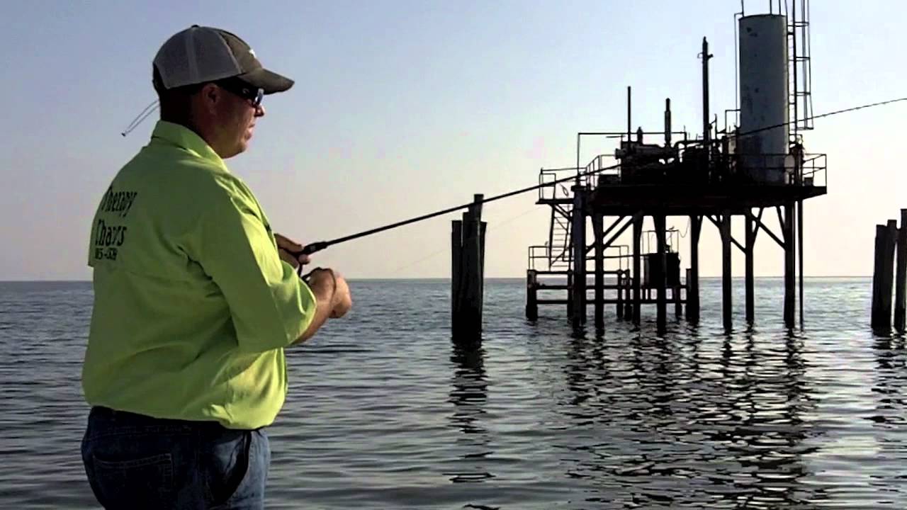 Catching Trout on the Lake Borgne Rigs.mov - YouTube