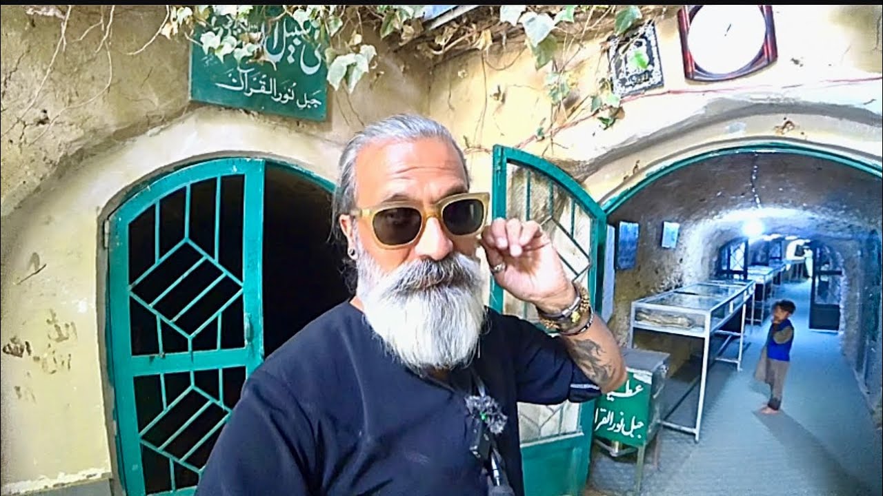 QUETTA’S SMALLEST CAVE MOSQUE - YouTube