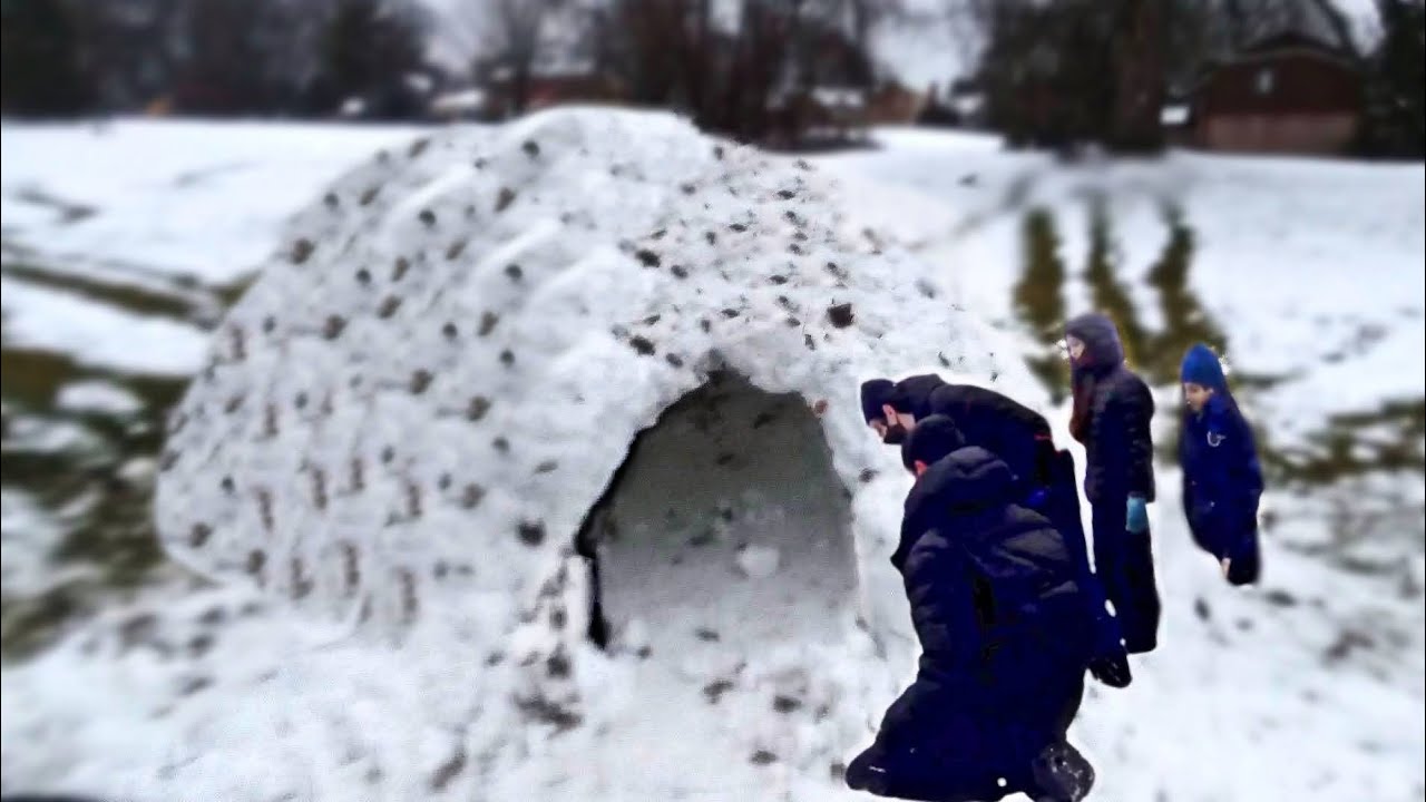 We Built a MASSIVE Igloo! *SNOW FORT* - YouTube