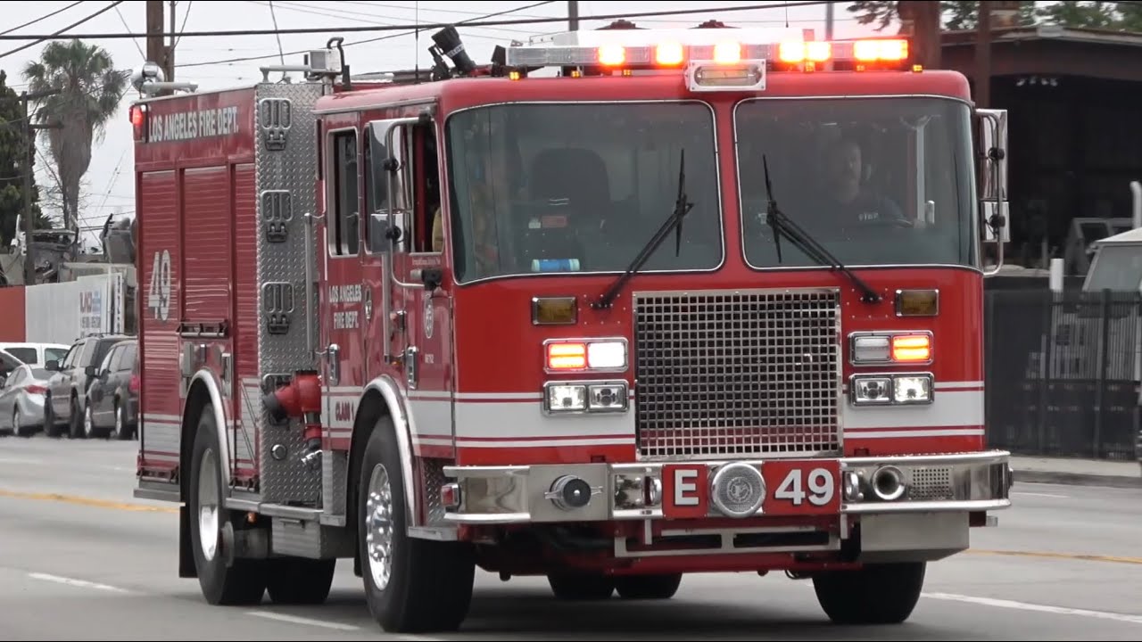 LAFD Engine 49 Responding - YouTube