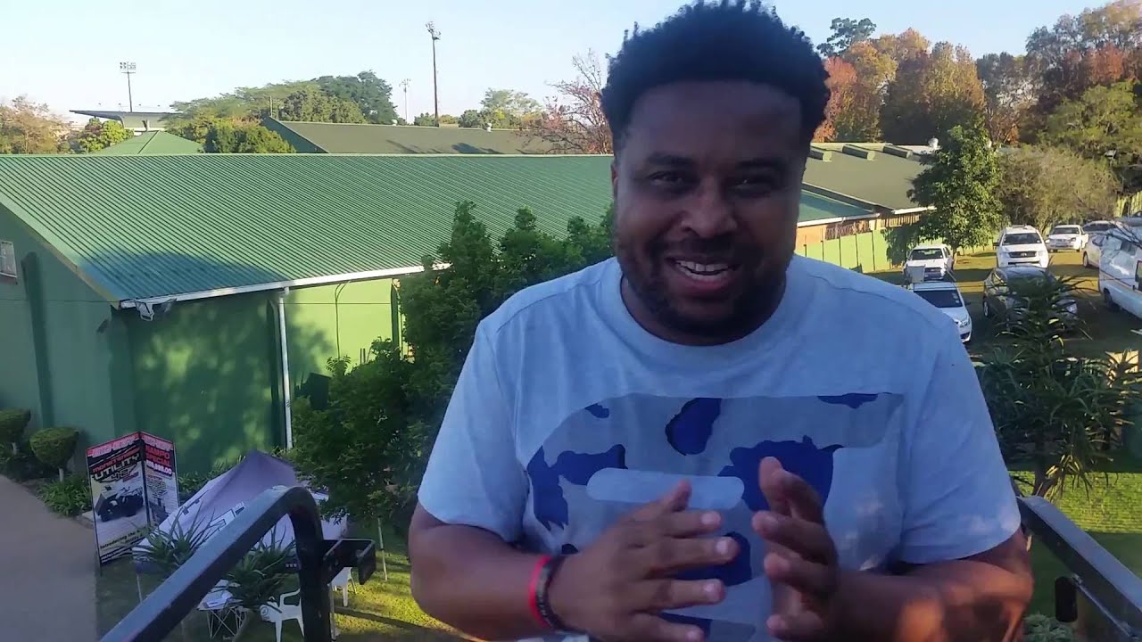 Vuma FM's DJ Sox takes a jump at Royal Show 2016! - YouTube