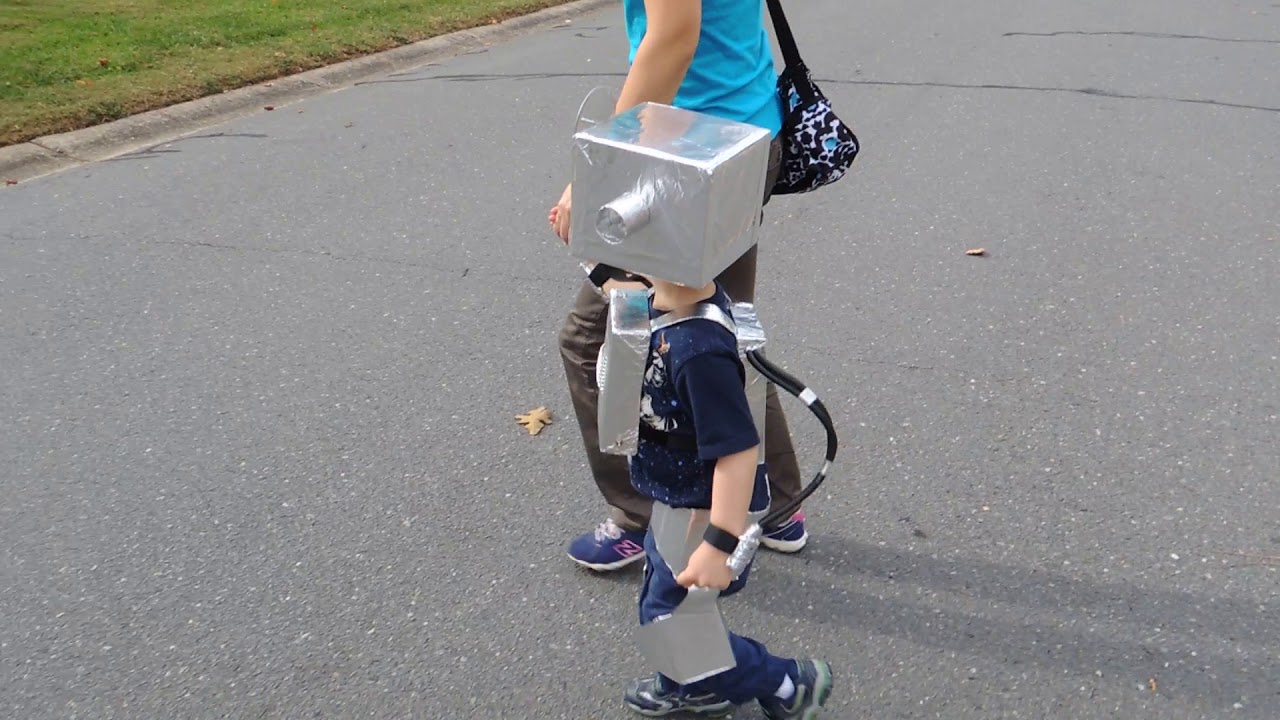 Arduino Robot Costume 2012 - YouTube