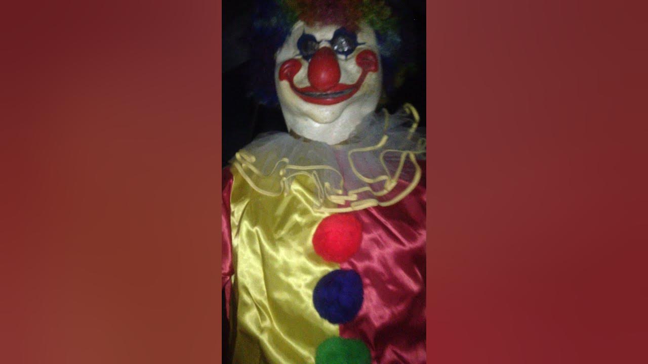 Clown. - YouTube