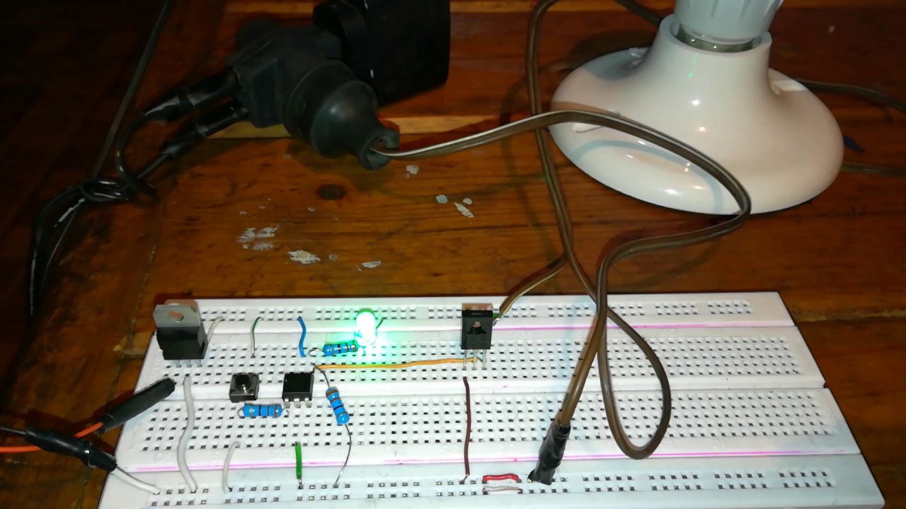 Optoacoplador con SCR ( montaje) - YouTube