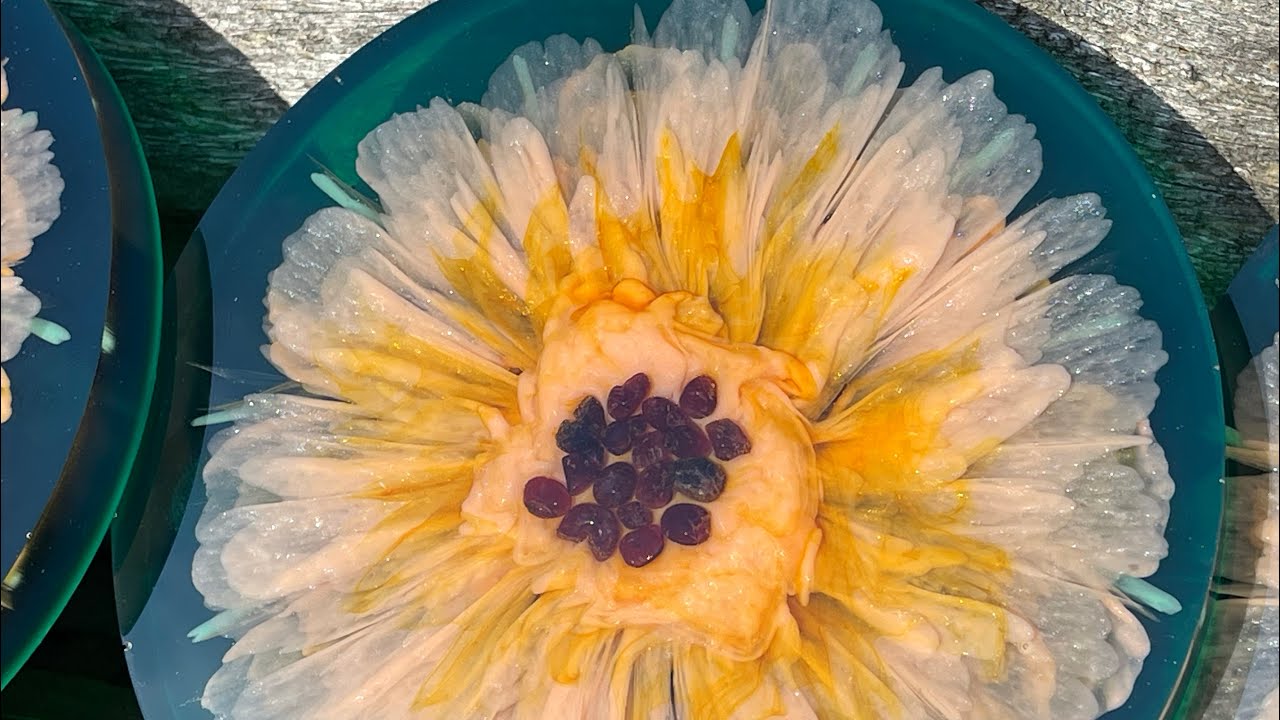 Springtime 3D flower coasters (with subtitles) #resin #diy #tutorial # ...