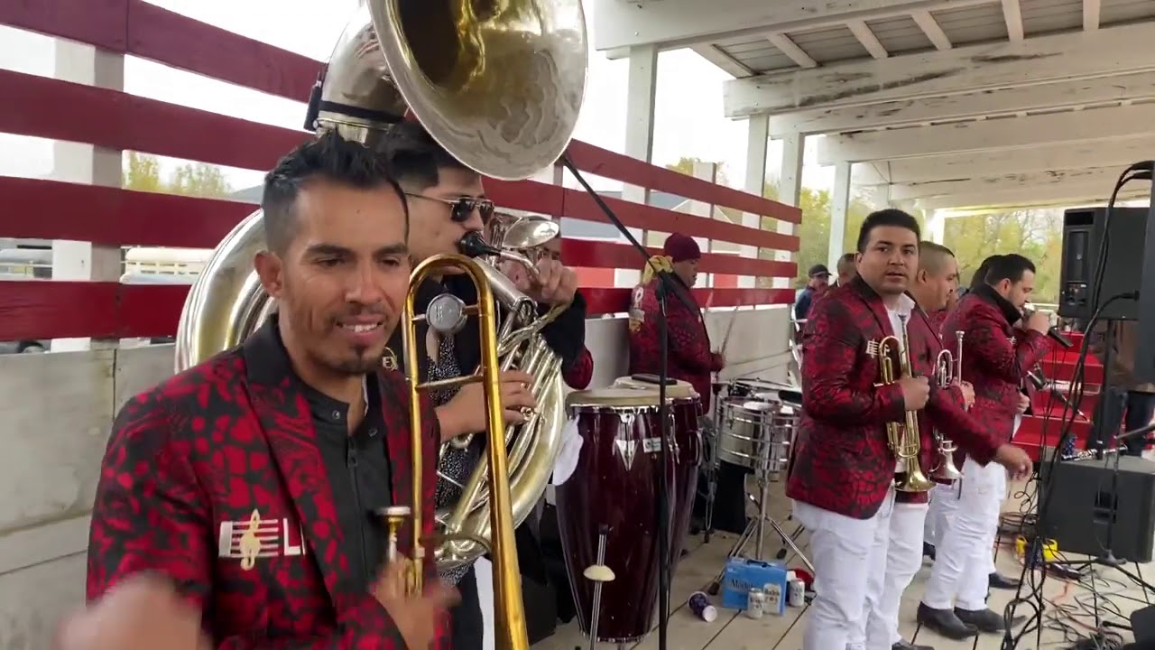 Banda Los Primos De Zacatecas Popurri Ranchero - YouTube