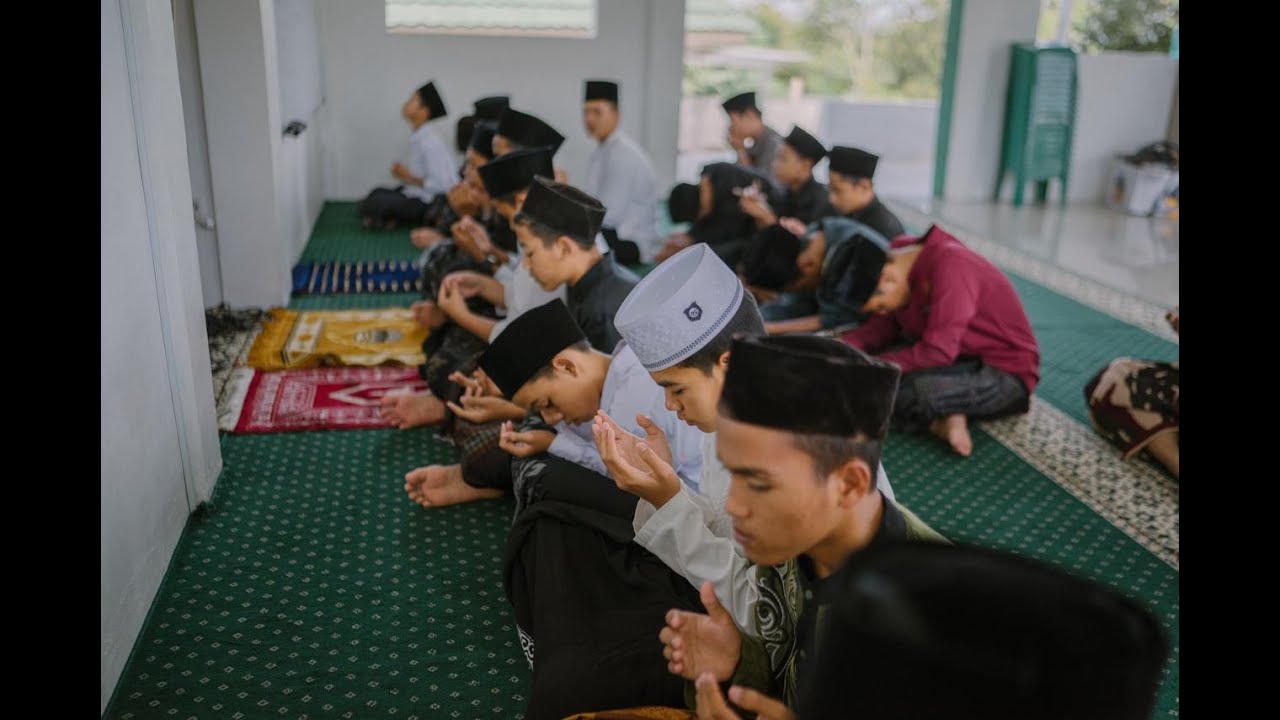 Profil Pondok Pesantren Raudhatul Jannah Cilegon - YouTube