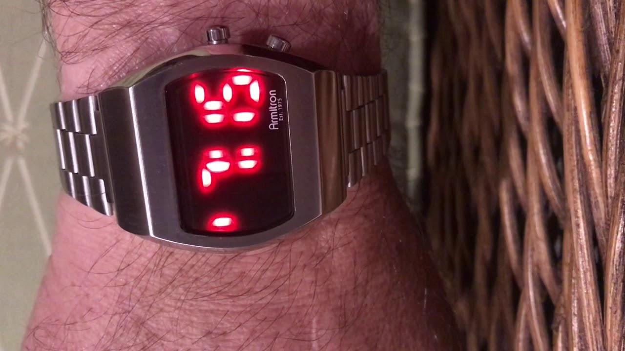 Armitron Griffy Silver - YouTube