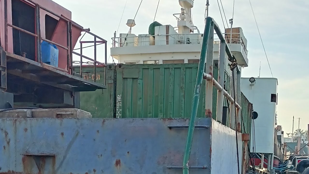 PIER#18 PICK UP SAND - YouTube