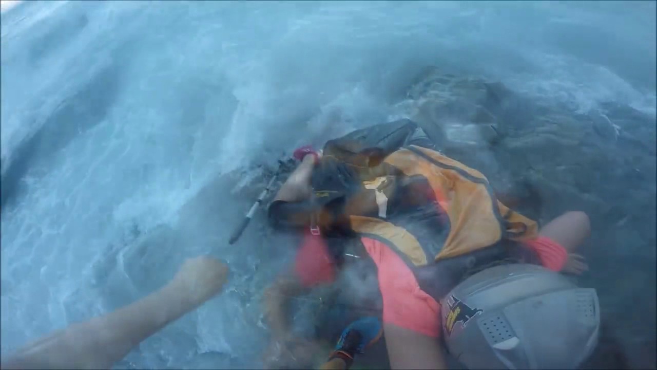 Tandem Paraglider crash and sea landing. - YouTube