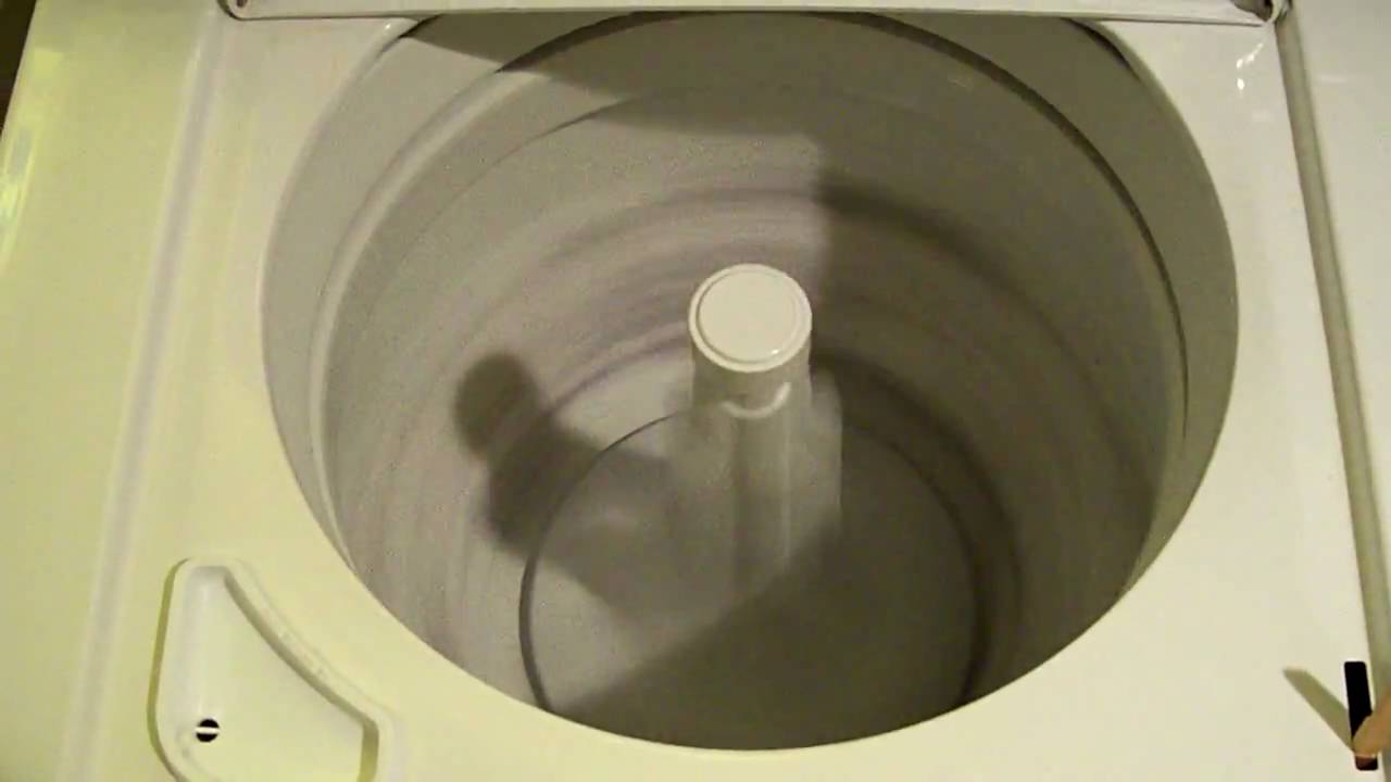 Frigidaire Elite spin spray - YouTube