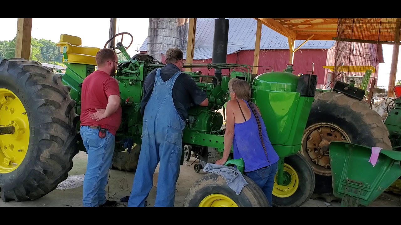 John Deere 4020 Diesel Power Shift. First start after overhaul - YouTube