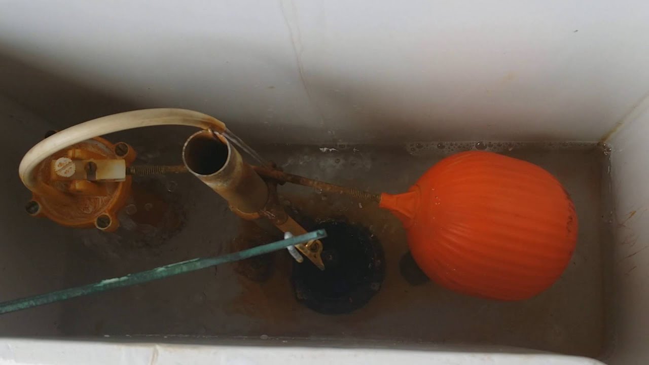 1969 Royal Doulton Toilet - YouTube