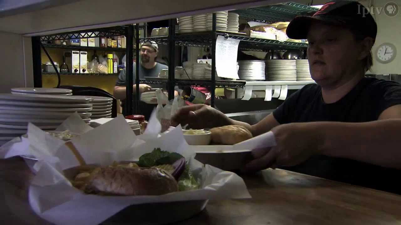 Chef Walter Jahncke, Northside Cafe, Winterset, Iowa - YouTube