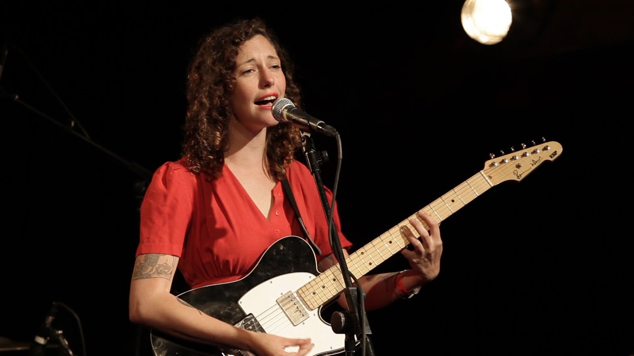 Esme Patterson - The Waves (opbmusic) - YouTube