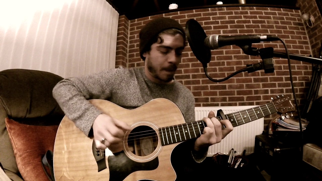THE SOUND//THE 1975 ACOUSTIC COVER//Tom Alexander - YouTube
