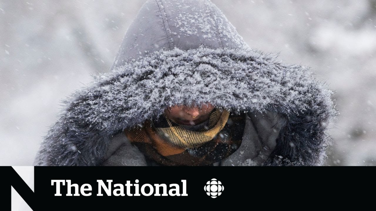 Frightful winter weather crashes holiday plans - YouTube