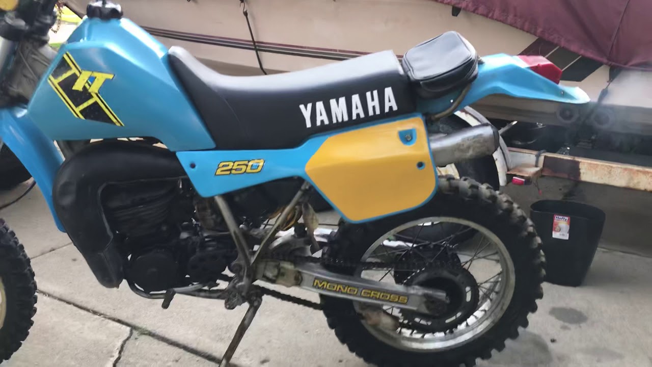 1983 Yamaha IT 250 - YouTube