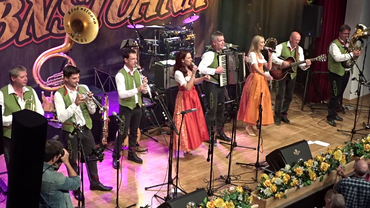 Sigrid & Marina - Avsenik Medley - YouTube