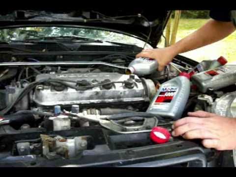 How to Change Oil in Your Car - YouTube