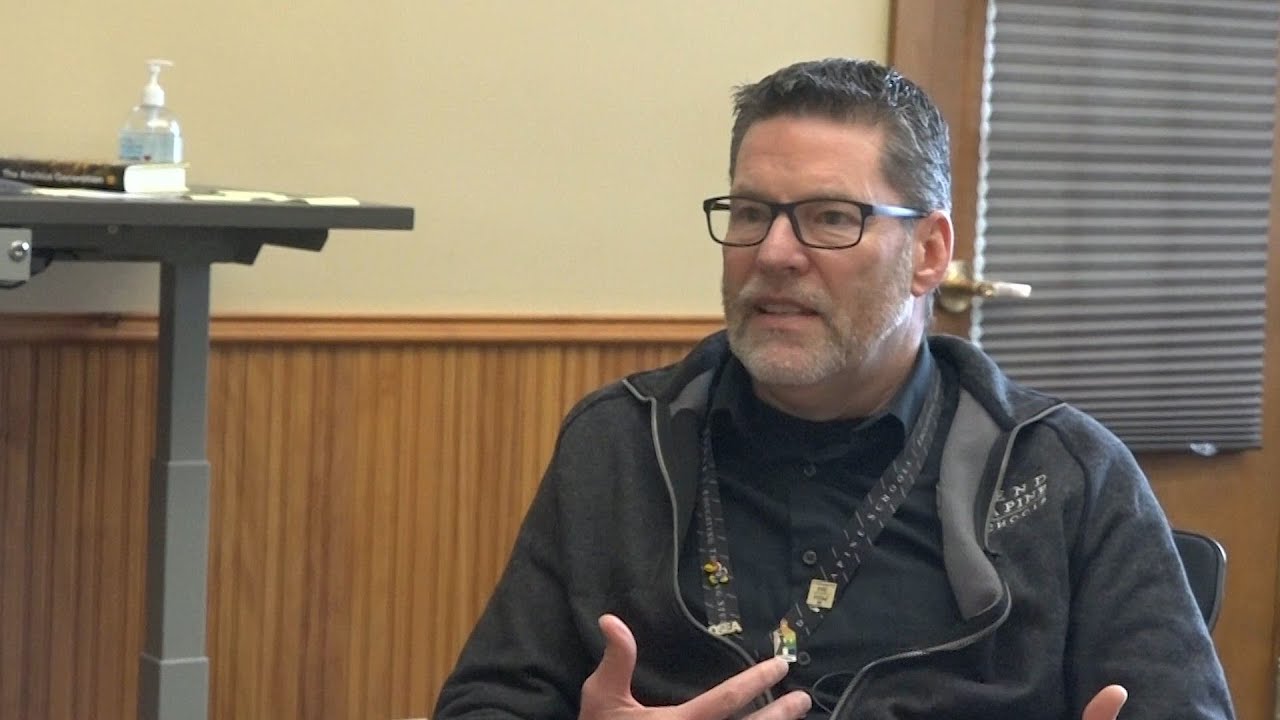 Bend-La Pine Schools Superintendent speaks on DEI - YouTube