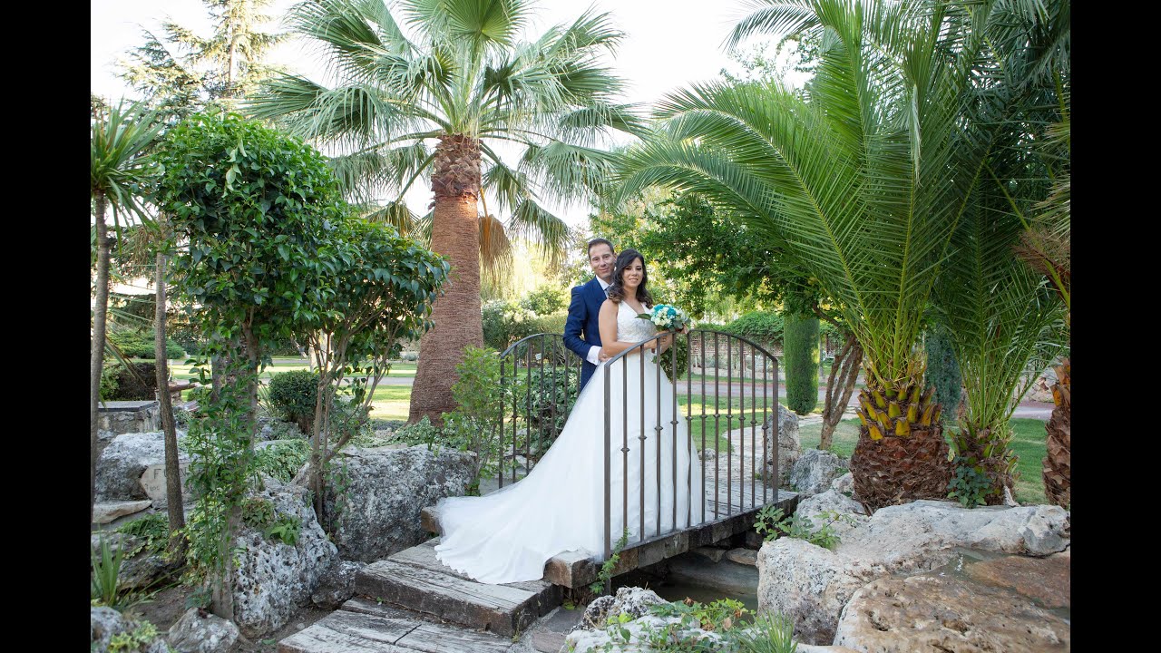 Tráiler del video de una boda celebrada en el Complejo el Olivar - YouTube